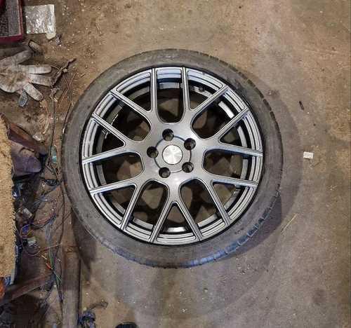 Диски Skad stiletto r18 vag