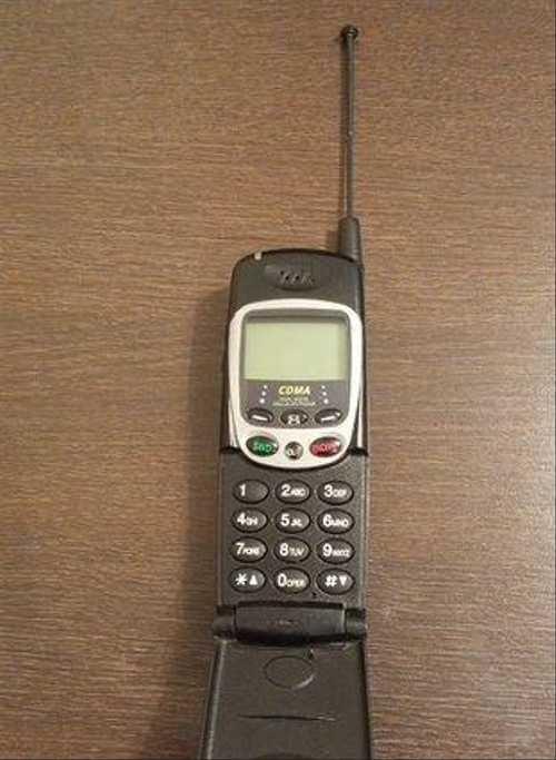 Сотовый телефон LG LGC-330W