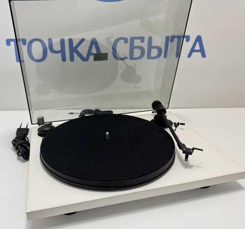 Проигрыватель винила Pro-Ject Primary E