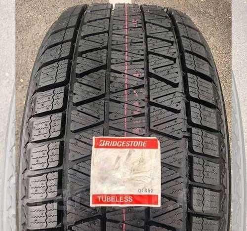 Bridgestone Blizzak DM-V3 275/50 R20