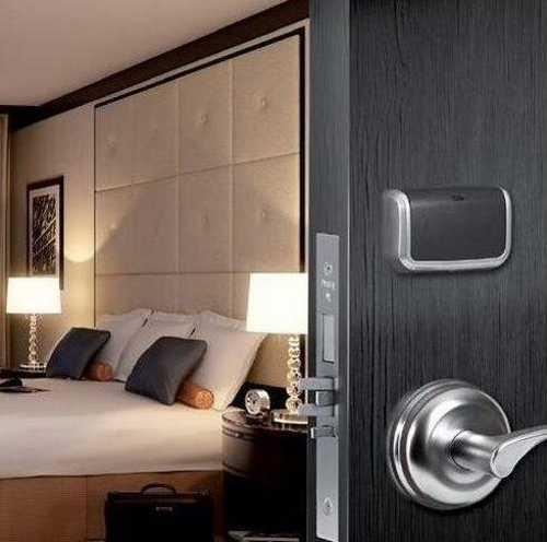 Двери для гостиниц, отелей