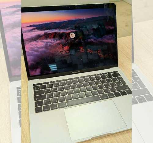 Macbook pro 13 2017 i5