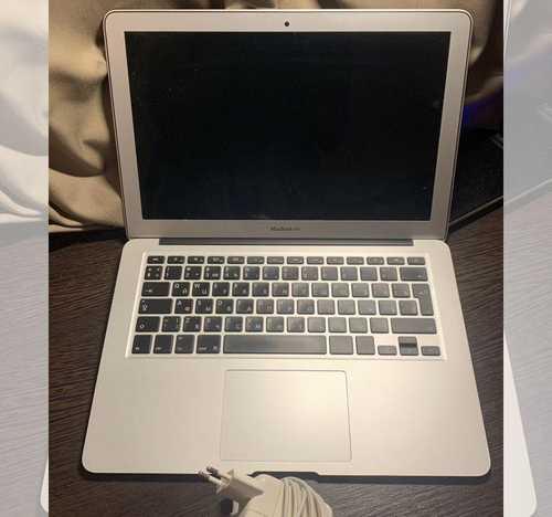 Apple Macbook Air 13, early 2014 (256гб)