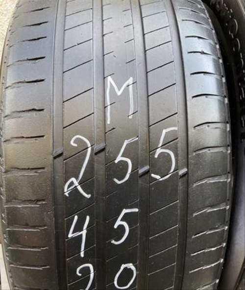 Michelin Defender XT 255/45 R20 105Y