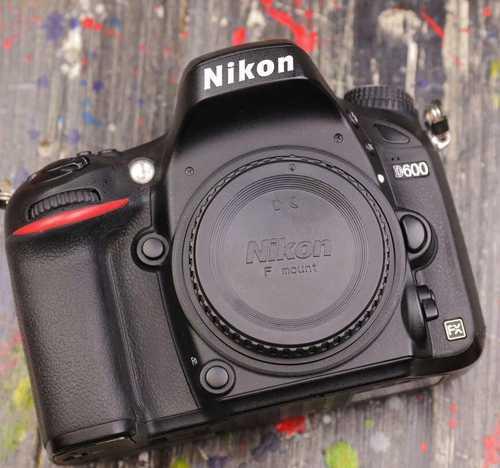 Nikon D600 Body s/n 977