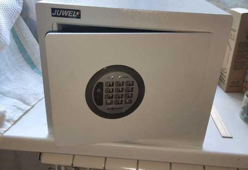 Сейф Juwel