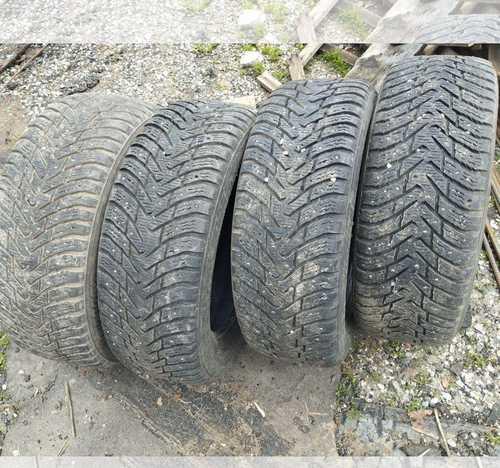 Nokian Tyres Hakkapeliitta 8 SUV 225/60 R17 103