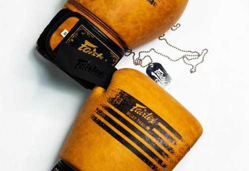 Боксерские перчатки Fairtex Legacy