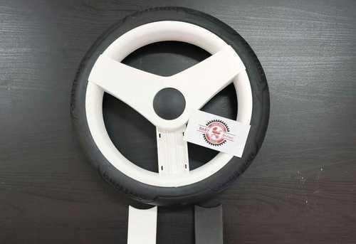 Накладка на колесо для коляски Adamex белая
