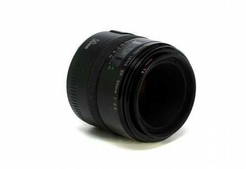 Canon compact-macro lens EF 50mm f2.5