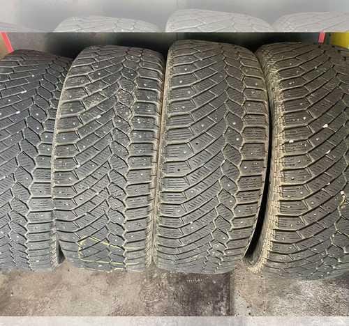 Gislaved Nord Frost 200 215/55 R17