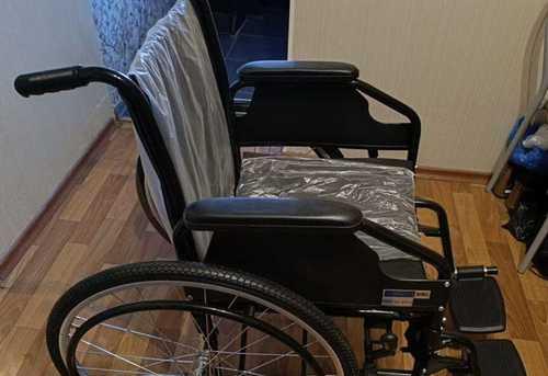 Новая инвалидная кресло-коляска