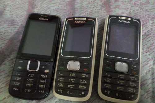 Лот аппаратов Nokia - один 2710c и два 1650