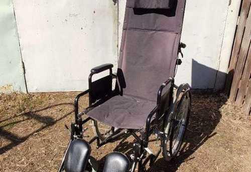Инвалидная коляска с откидной спинкой
