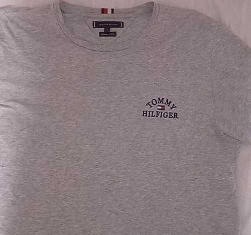 Tommy hilfiger футболка XL