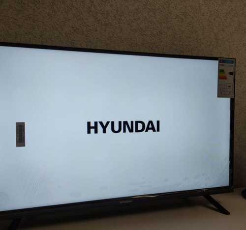 Телевизор Hyundai H-LED32BS5002