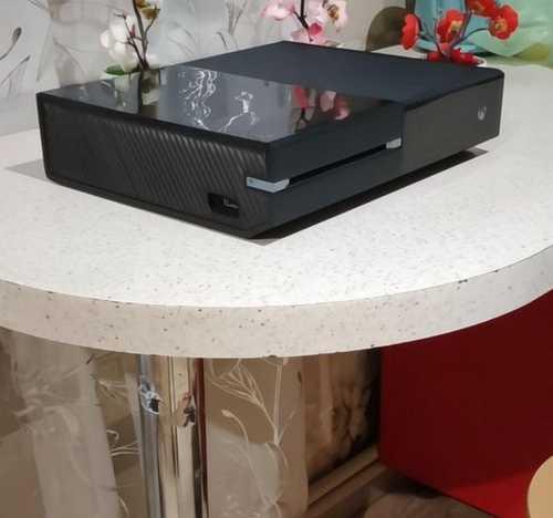 Microsoft Xbox One, 1000 ГБ