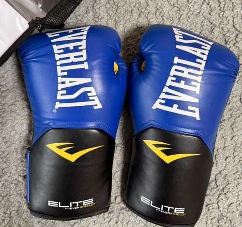 Боксерские перчатки 12 oz everlast