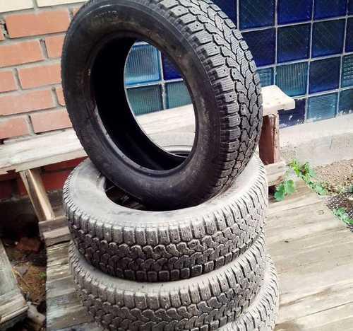 Yokohama IceGuard Stud IG65 195/65 R15