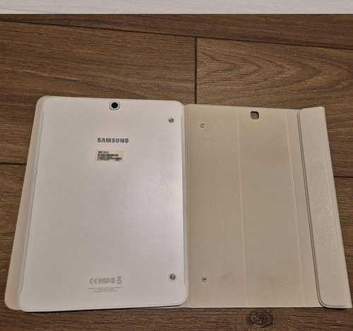 Планшет Samsung Galaxy Tab S2 9.7 SM-T815 (2015)