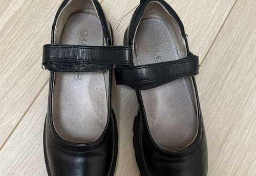 Туфли для девочки 33 размер черные