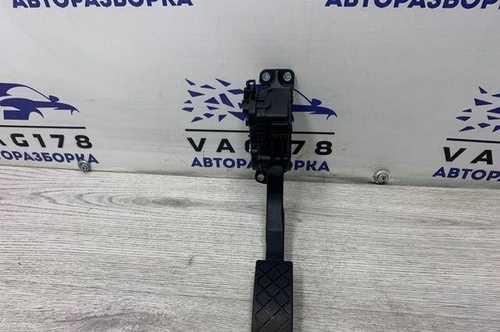 Педаль газа Skoda Fabia cbza 1.2 TSI 2013