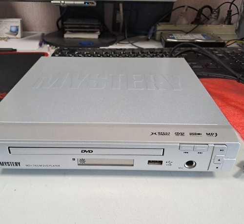 DVD плеер Mystery MDV-742UM (USB, karaoke)