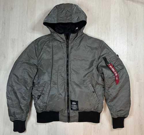 Бомбер alpha industries зимний