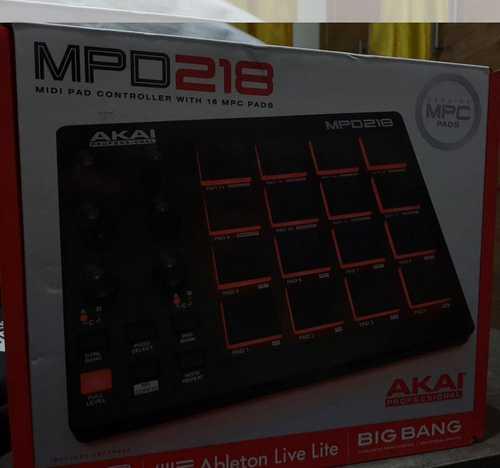 Akai MPD 218 Mini Pad Controller