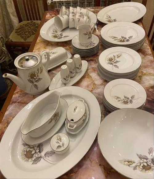 Noritake чайно-столовый сервиз на 6 персон