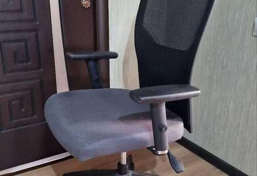 Игровое/офисное/компьютерное кресло