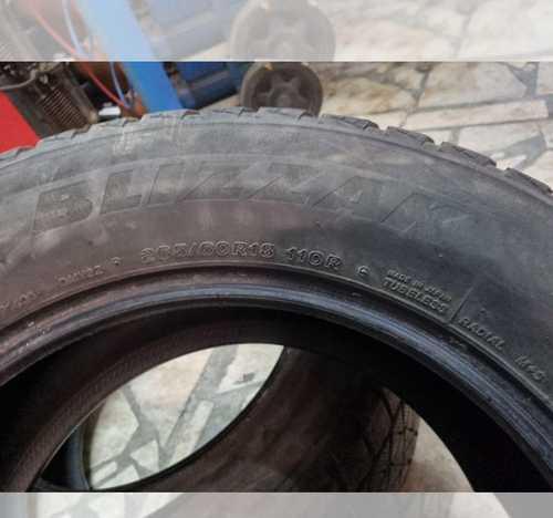 Bridgestone Blizzak DM-V2 265/60 R18