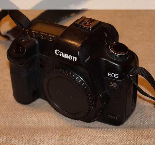 Canon EOS 5D Mark II body 188 800 кадров