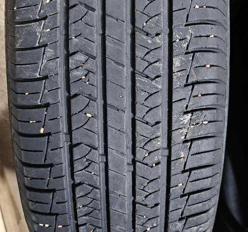 CrossLeader DSS02 215/65 R16 102H
