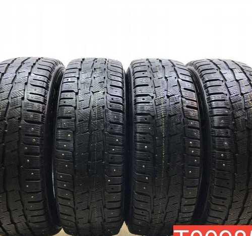 Michelin Agilis X-Ice North 215/60 R17C T