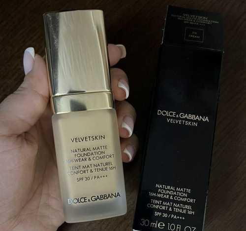 Крем тональный dolce&gabbana velvetskin