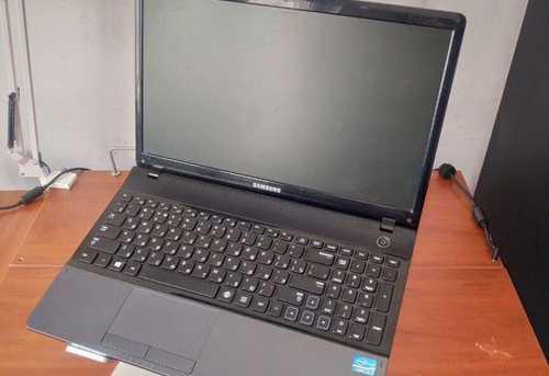Ноутбук Samsung NP300E5C i3/6Гб