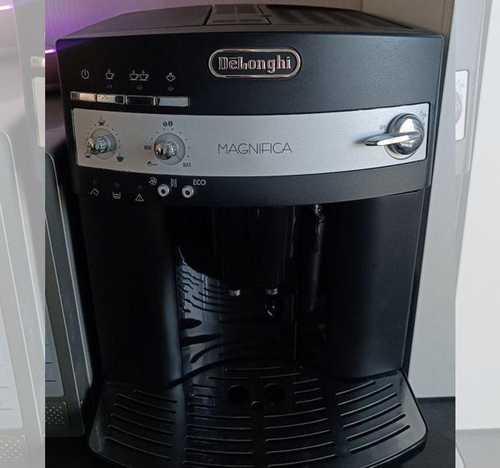 Кофемашина Delonghi Magnifica 3000