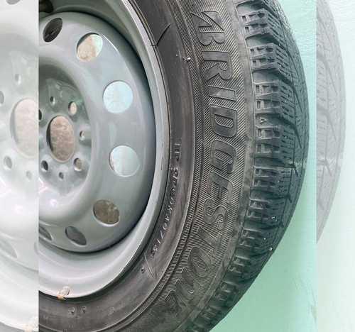 Bridgestone Blizzak VRX 175/65 R14 82S