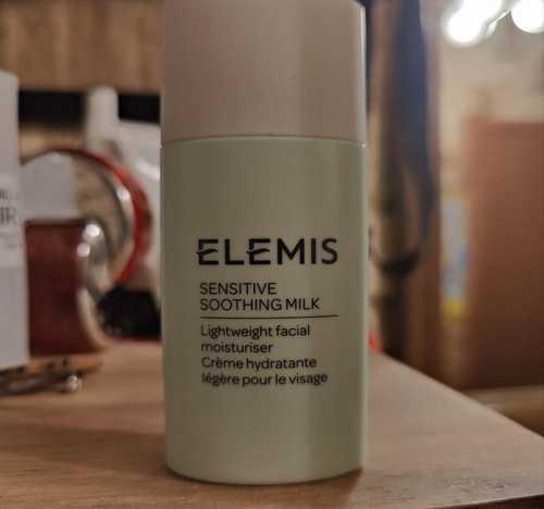 Elemis sensitive soothing milk
