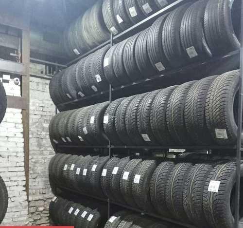 Hankook Winter I'Cept IZ2 215/55 R17 94S