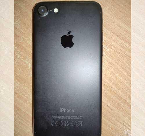 iPhone 7, 32 ГБ