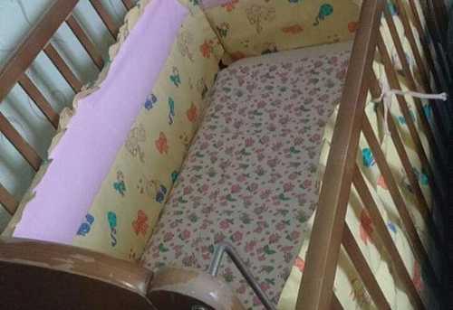 Детская кроватка из нат.дерева
