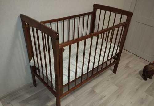 Кровать для новорожденных из дерева