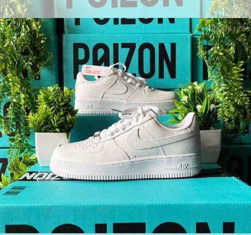 Кроссовки Nike Air Force 1   коробка Poizon