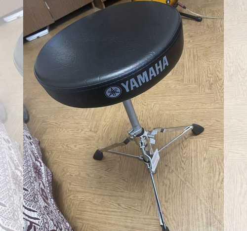 Стул барабанщика Yamaha hph ds550u