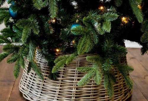 Корзина-юбка из ротанга под новогоднюю елку