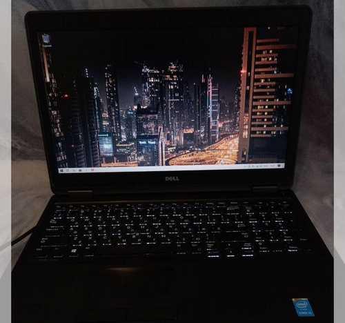 Dell latitude e5550 i5-5200U 8/128