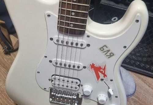 Fender squier bullet Stratocaster HSS Arctic White