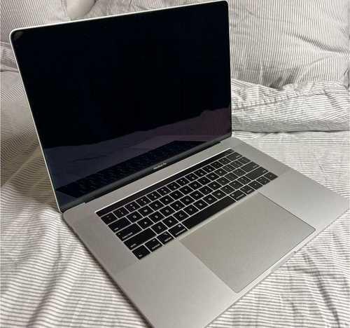 Apple macbook pro 15 2018